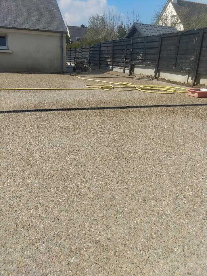 Terrasse 90m2 béton désactivé - Saint-Alban